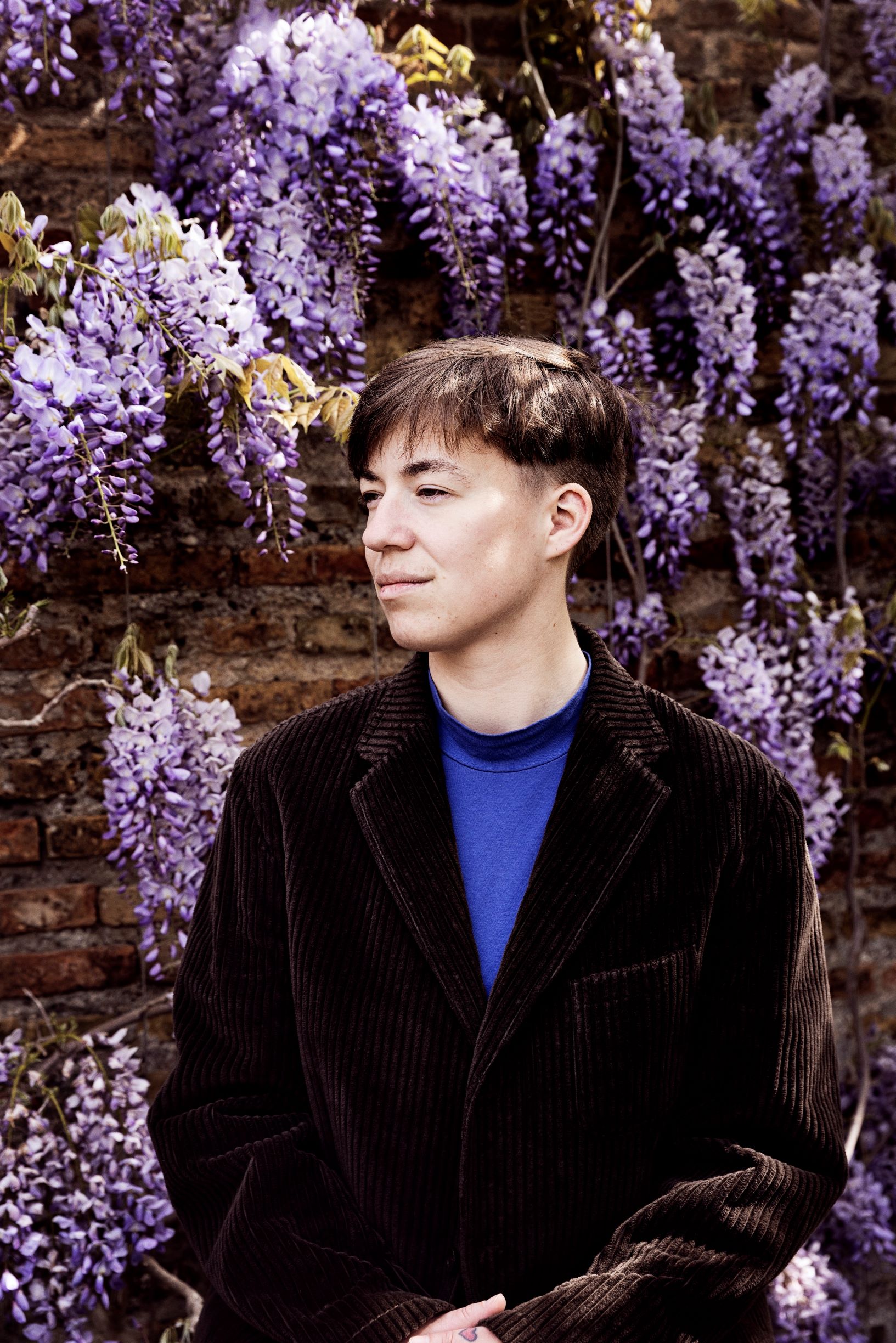 Hun er blevet kaldt "Tønder-pigen" og har hele sit liv hørt andre tale ...