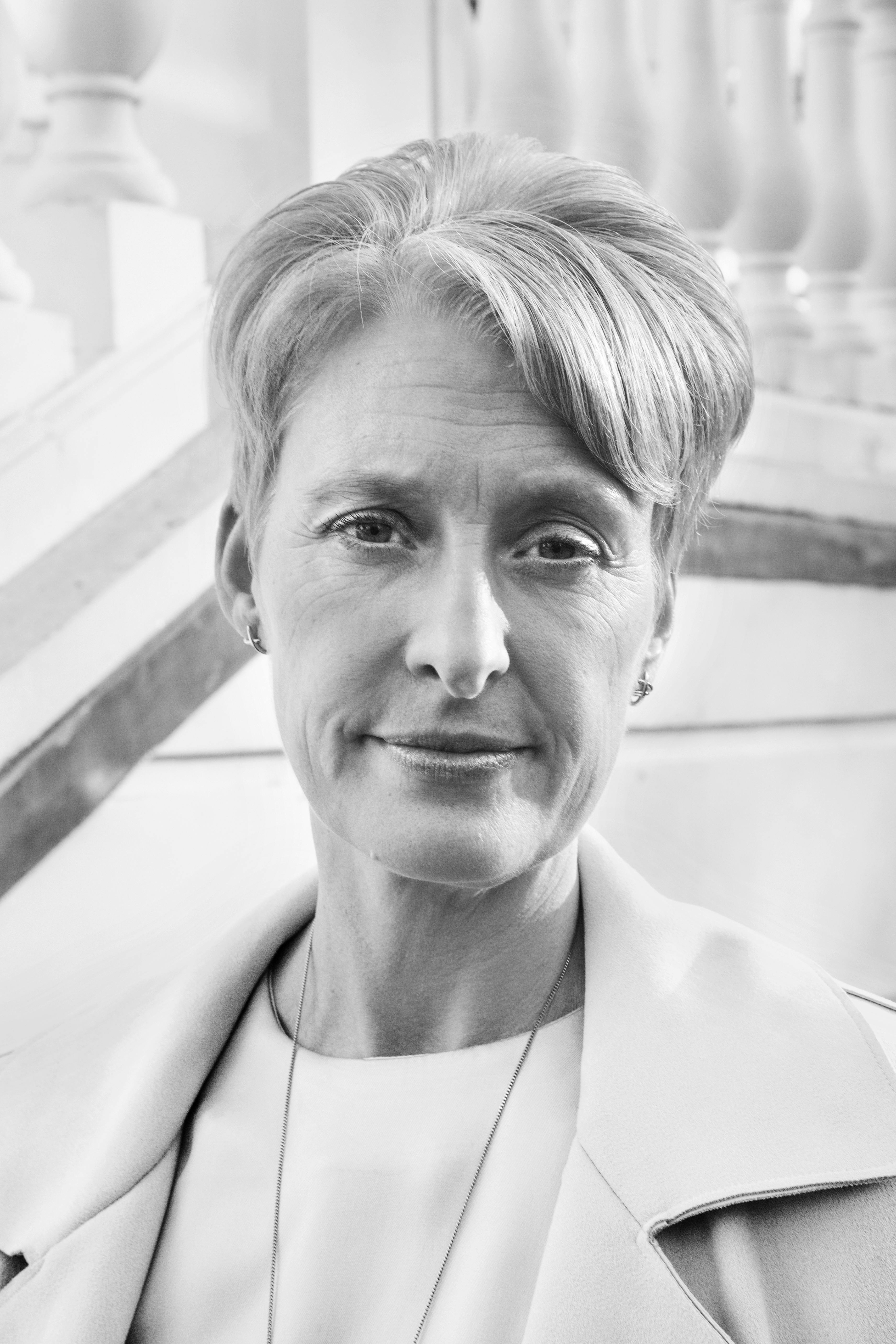 Da hun søgte job som ung advokat, talte de om hendes tøj. Nu har ...