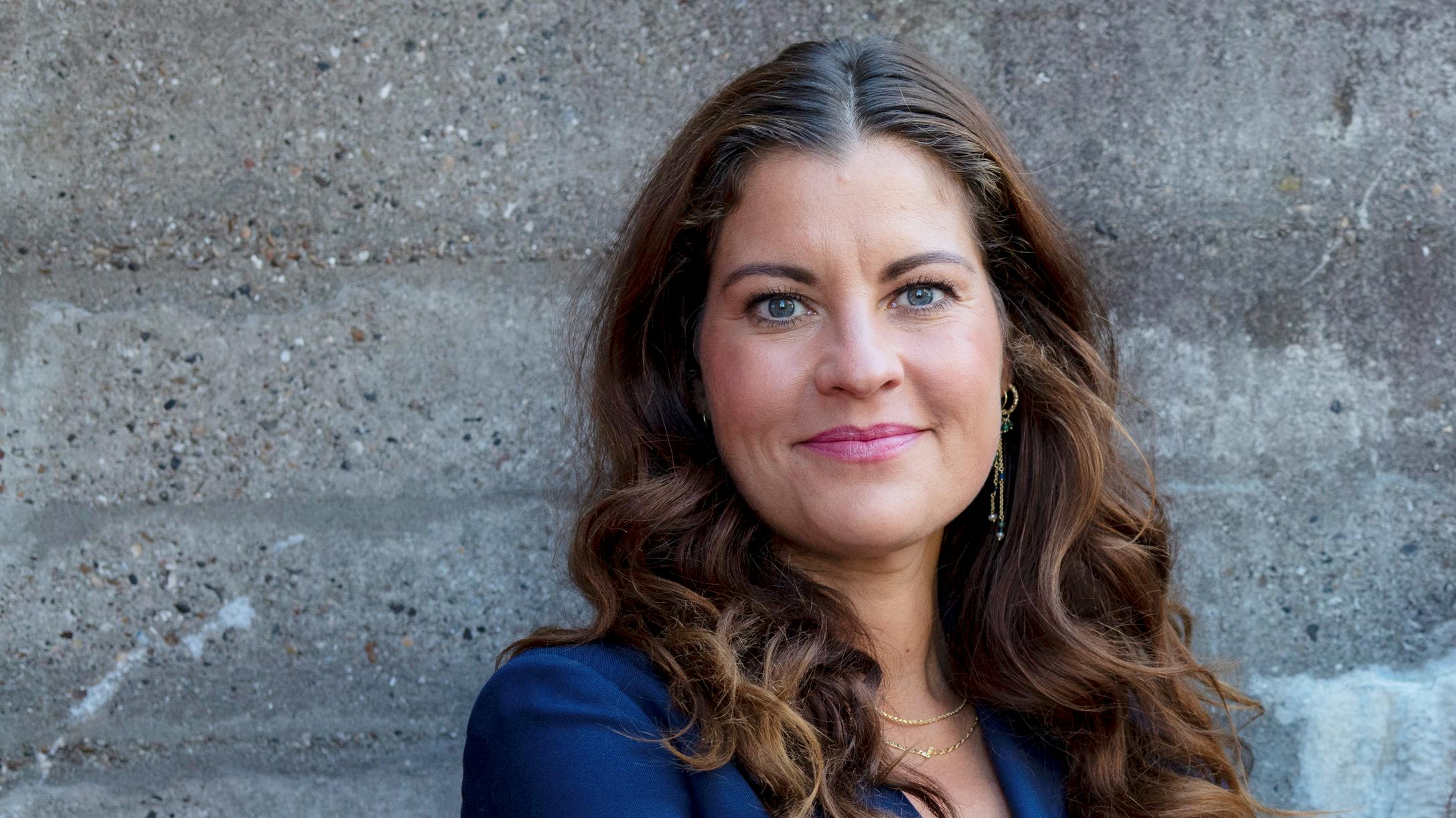 Anne Stampe om at miste sin tvilling: "Dengang var det noget, man holdt ...