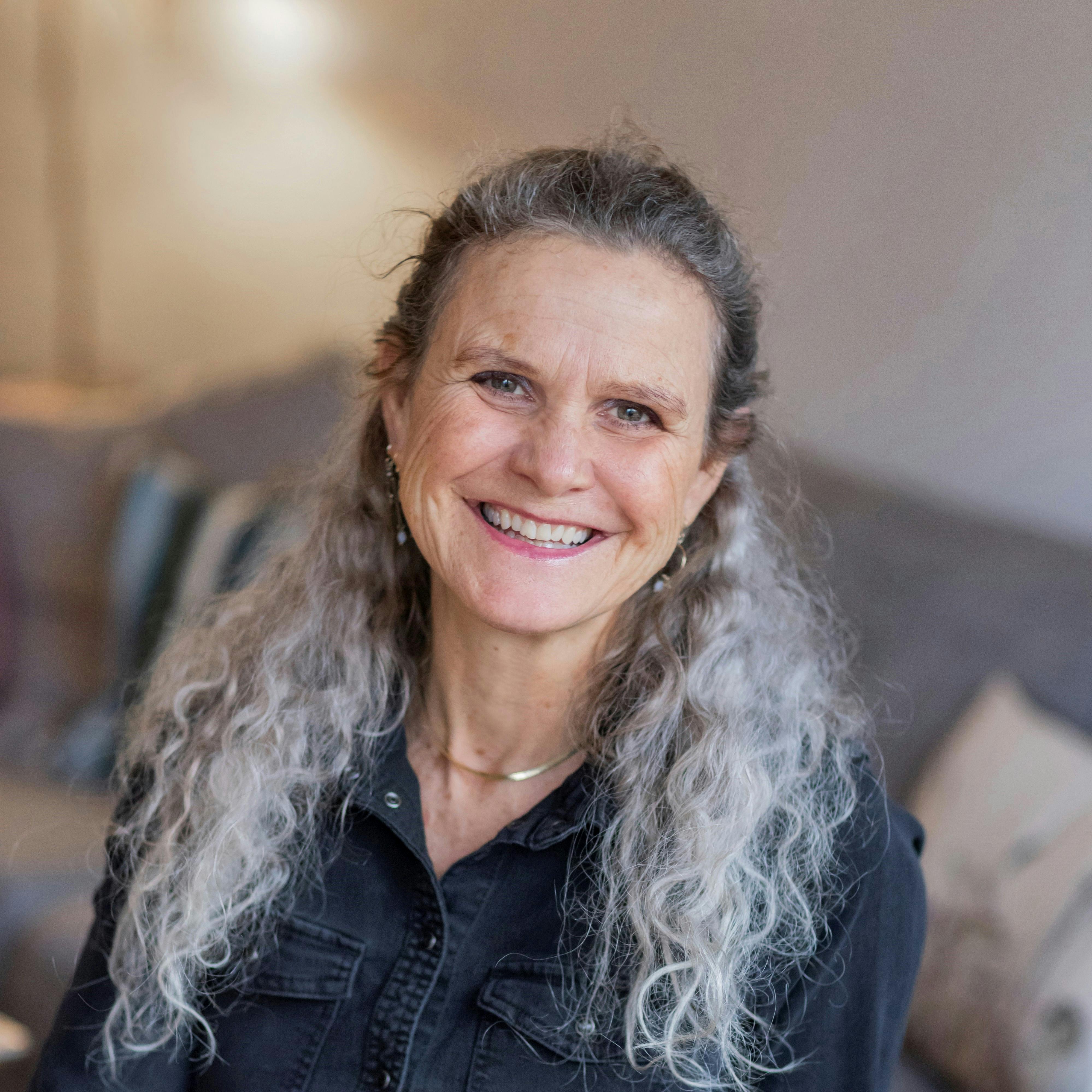 Hun har været single i fem år og "skilter" med det: "Mange har sagt, at ...