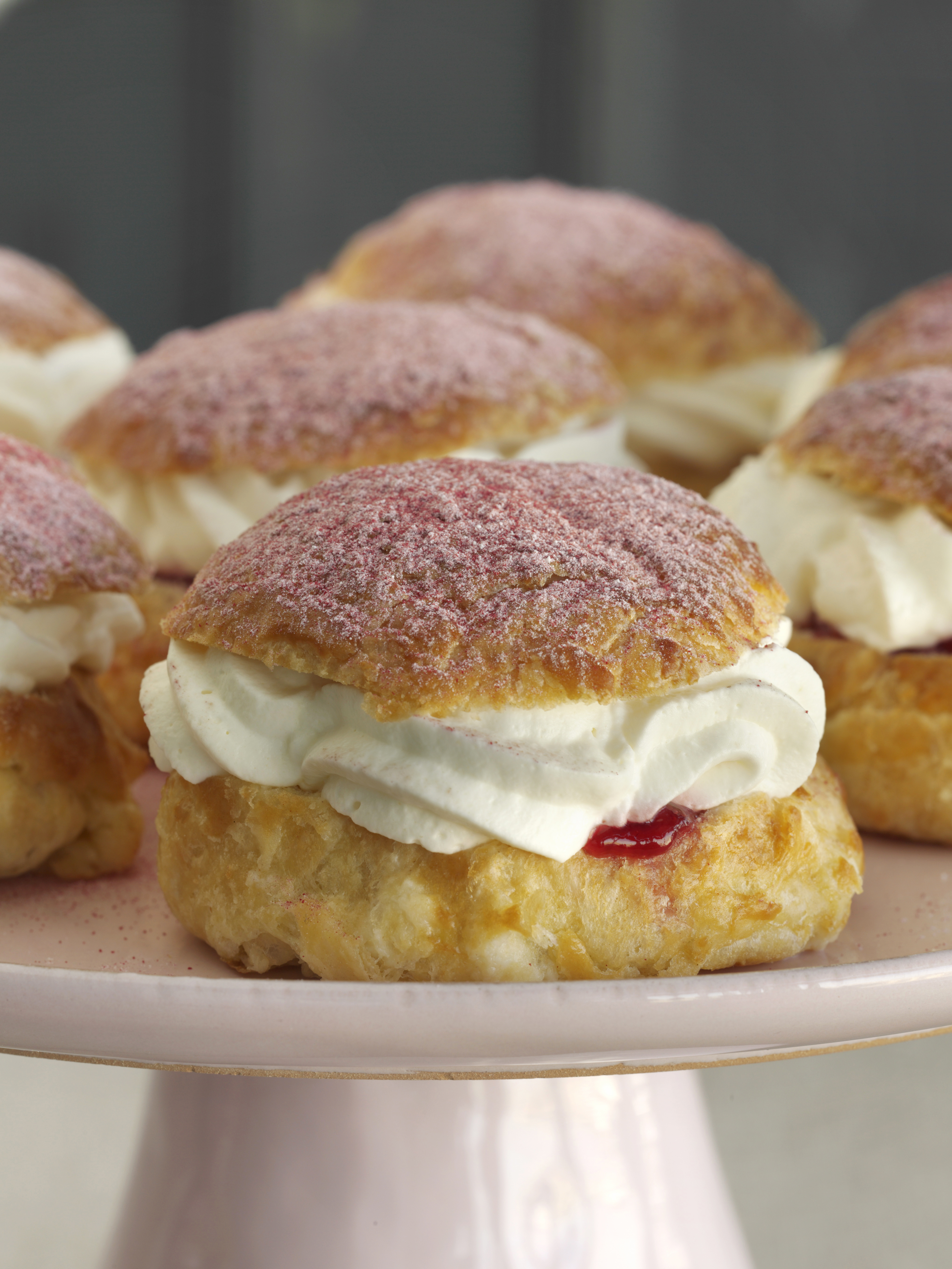 Fastelavnsboller - Her får du 10 nemme opskrifter | femina