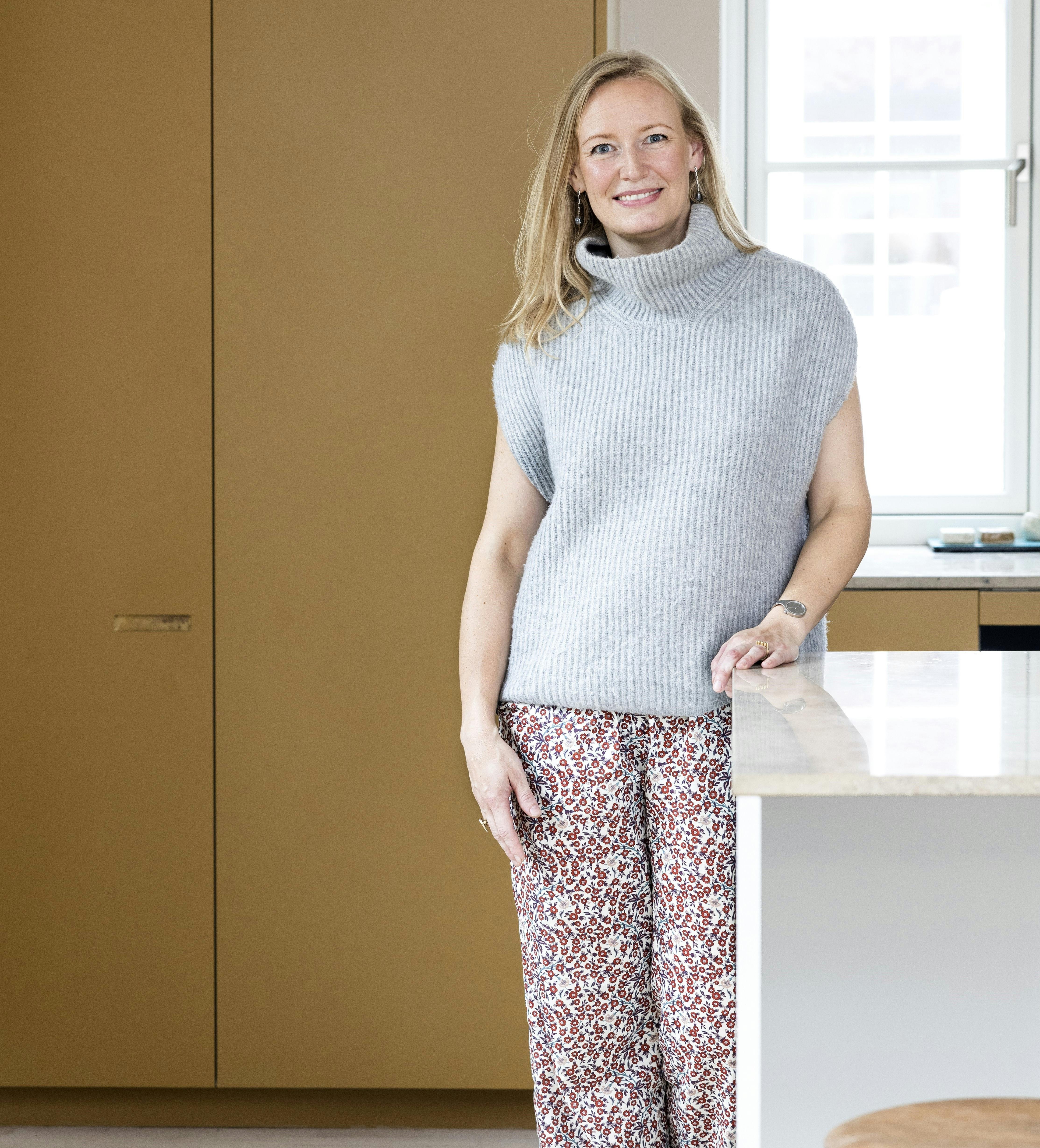 De så boligannoncen på en lygtepæl. Halvandet år senere stod de i deres ...