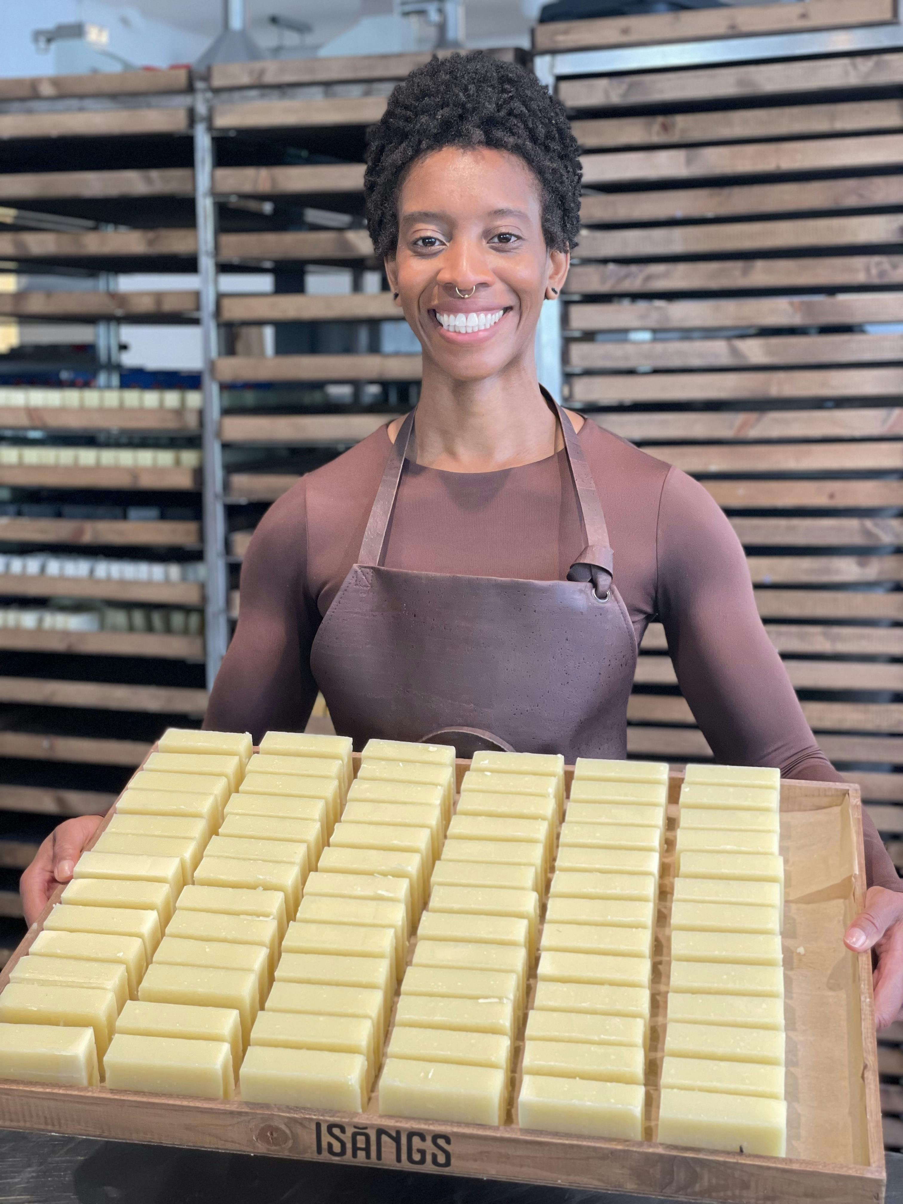 Isangs trives som lille virksomhed – med vilje | Femina