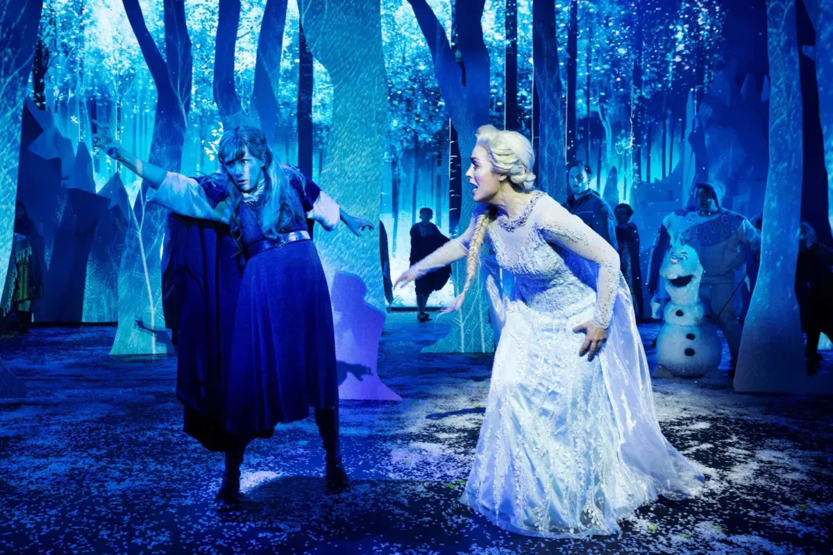 Frost musical i Danmark: Anmeldelse af Lion Musicals’ magiske Disney ...
