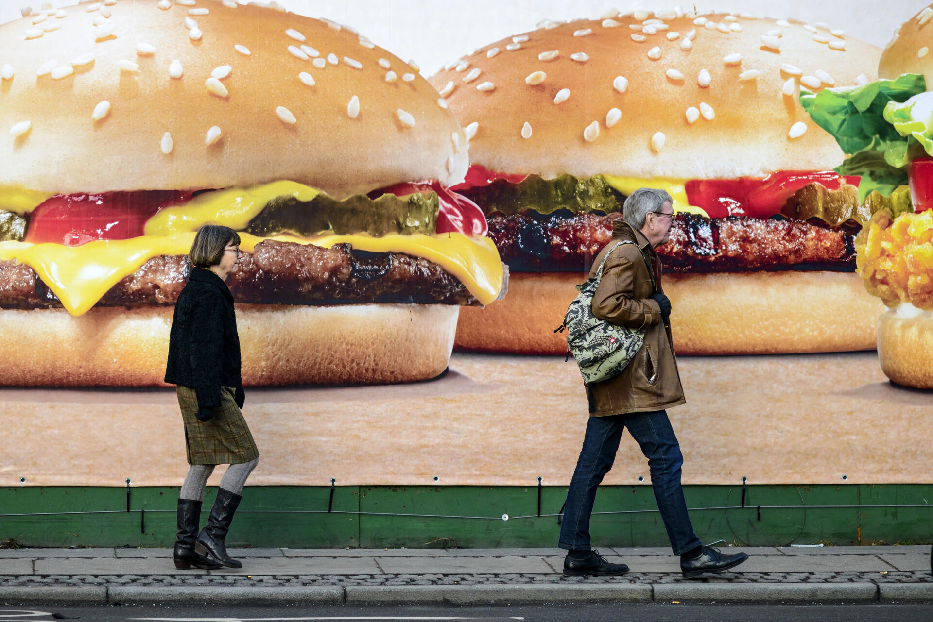 Amsterdam forbyder reklamer for kød, flyrejser og fossile brændstoffer ...
